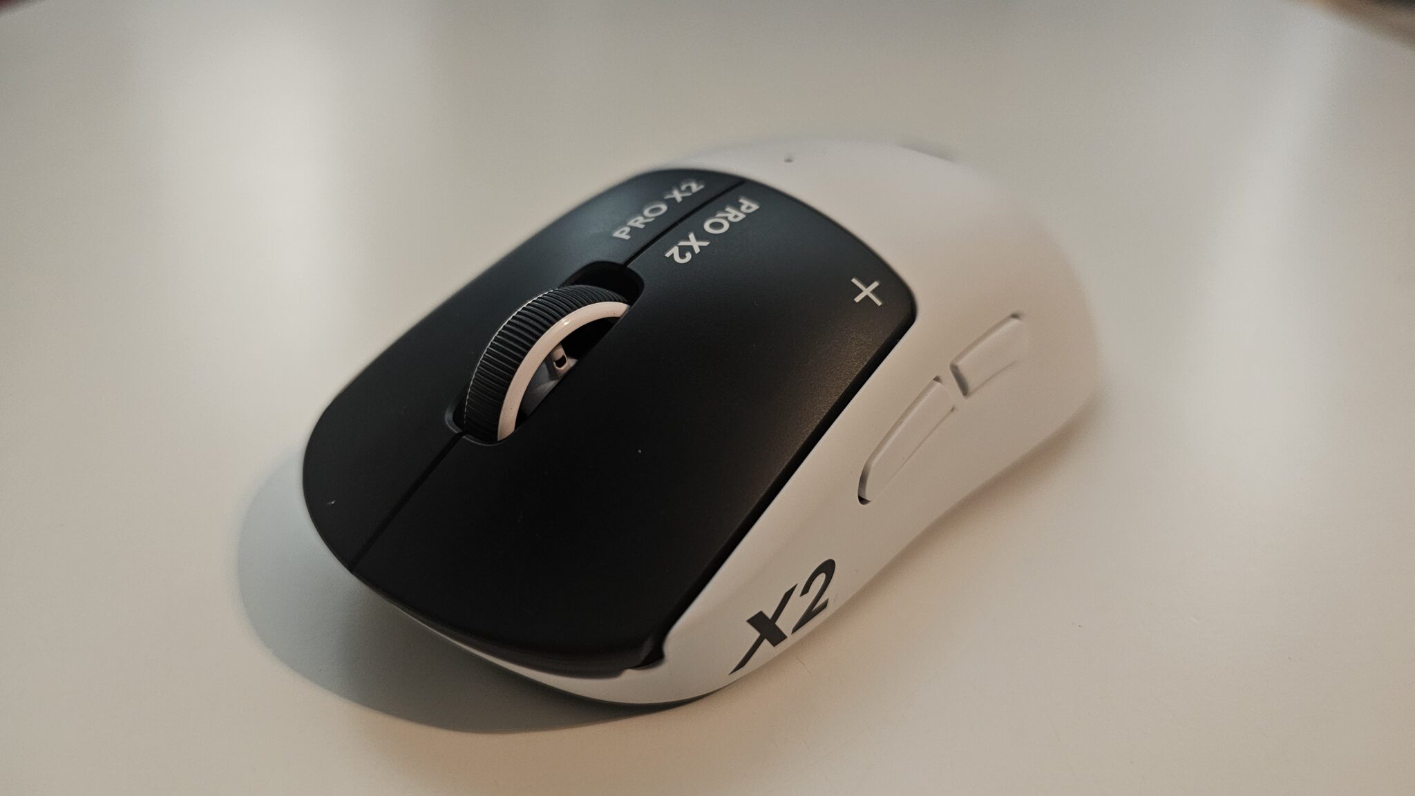 Logitech Pro X2 Superstrike -arvostelu – klikinsäästäjähiiri ...